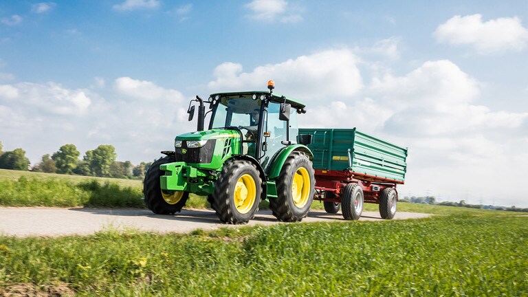 5075E | Traktori serije 5E sa 3 cilindra | John Deere RS
