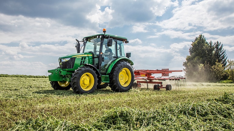 5075E | Traktori serije 5E sa 3 cilindra | John Deere RS